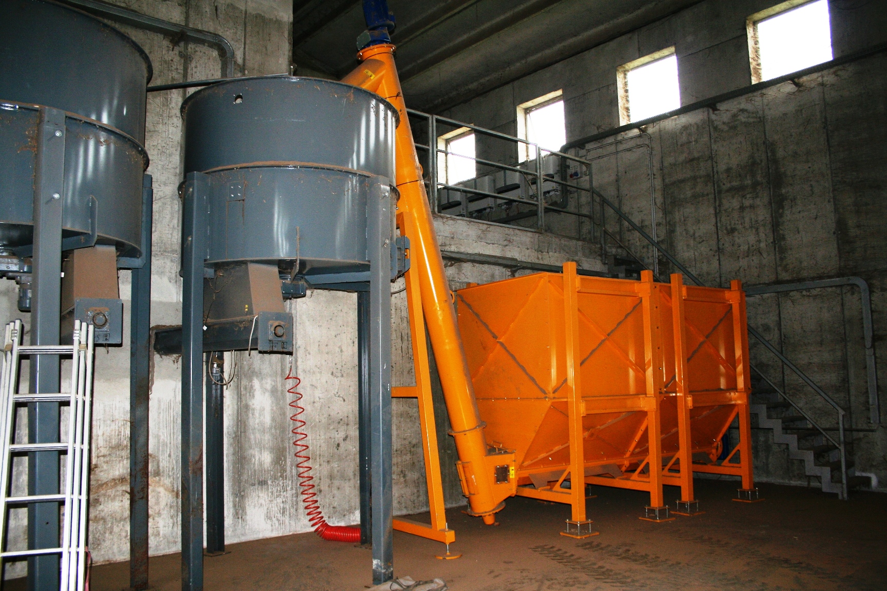 Screw Conveyor Systems for Biomasses - Pofer srl