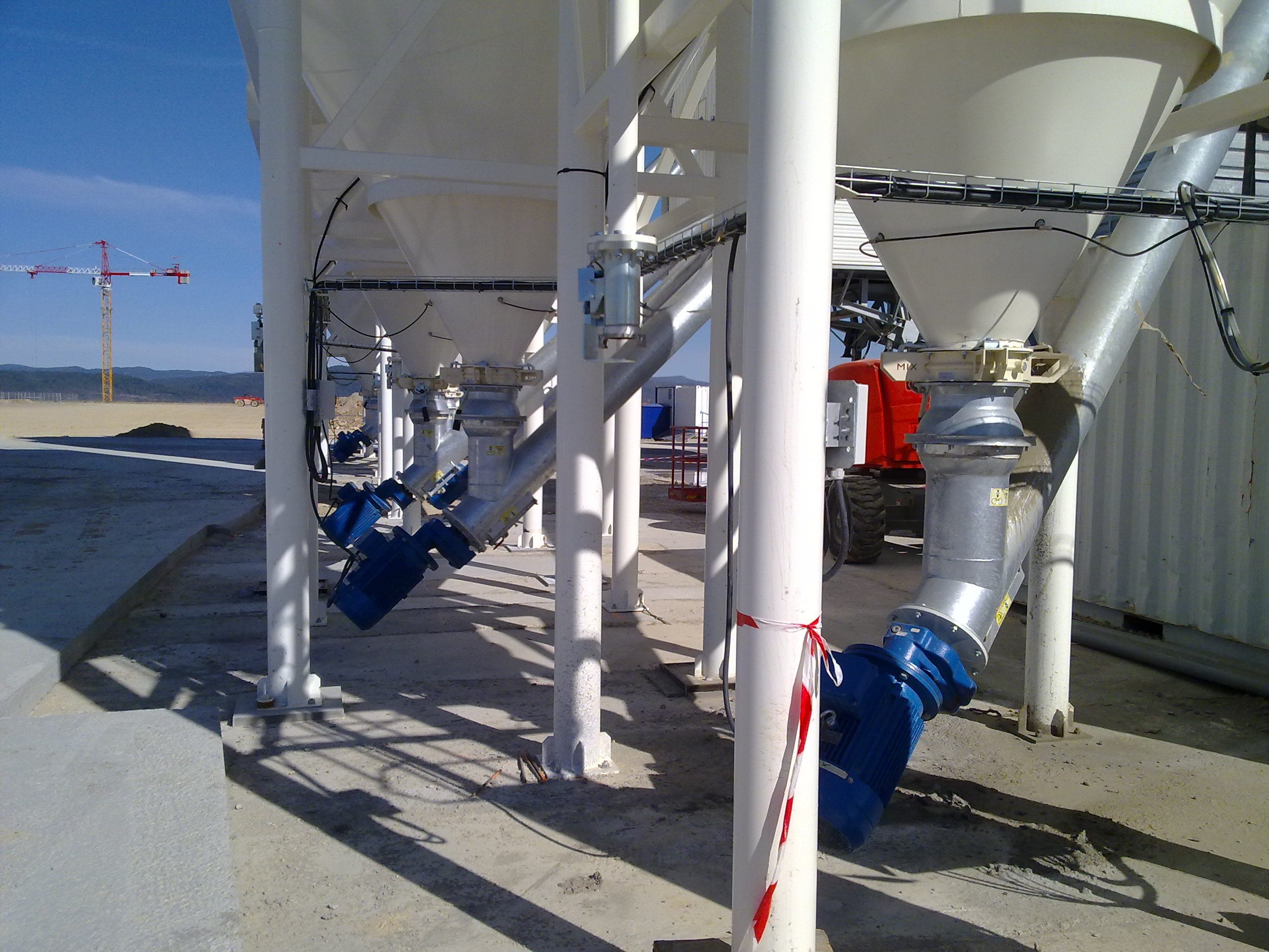 Installations with POFER screw conveyors - Pofer srl